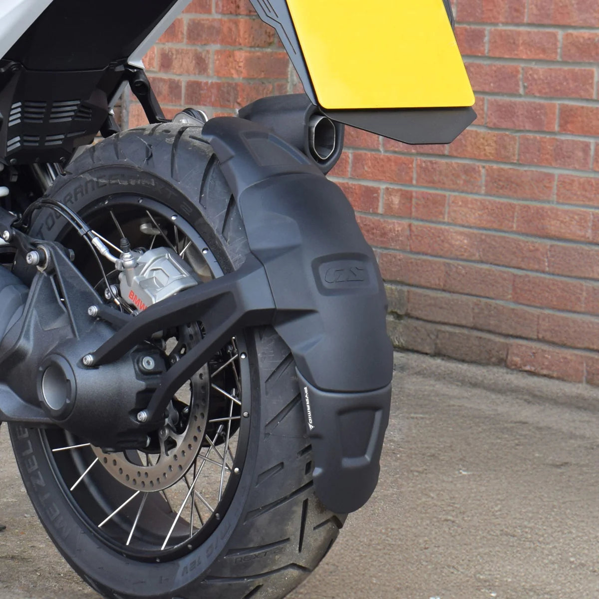 BMW R 1300 GS & GS Adventure Models (2024+) Pyramid Rear Spray Guard E ...